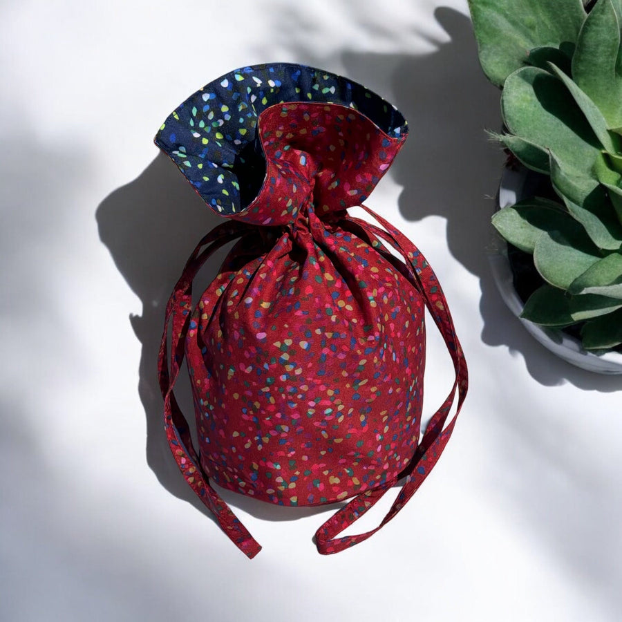 Medium Reusable Fabric Gift Bag | Blue & Red Confetti – Shiki Wrap